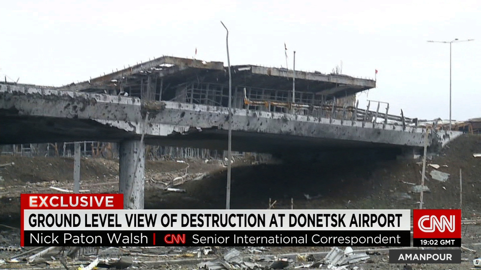 Cnns Nick Paton Walsh Gets Firsthand Look At Devastated Donetsk Airport 